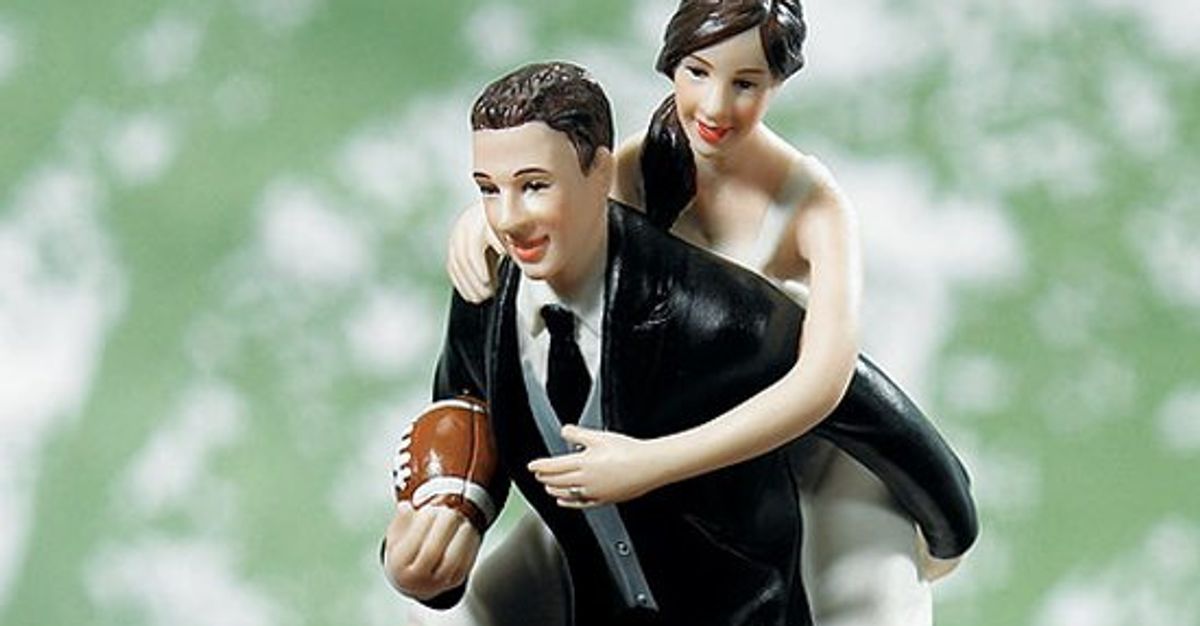 10 Quirky Cake Toppers Your Groom Will Love - Weddingbells