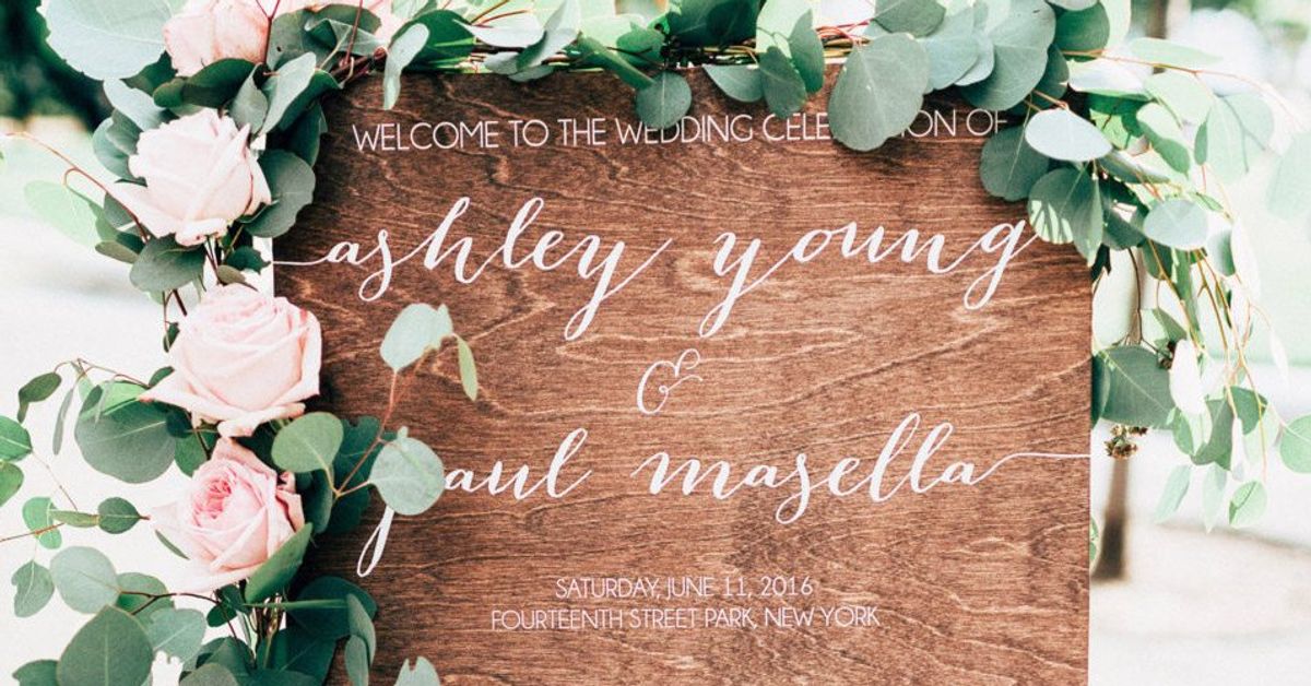 10 Amazing Signs You'll Want At Your Wedding - Weddingbells