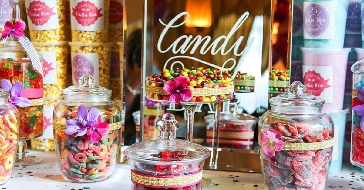 A Sweet Table Company In Toronto That Also Does Custom Macaron Walls ...