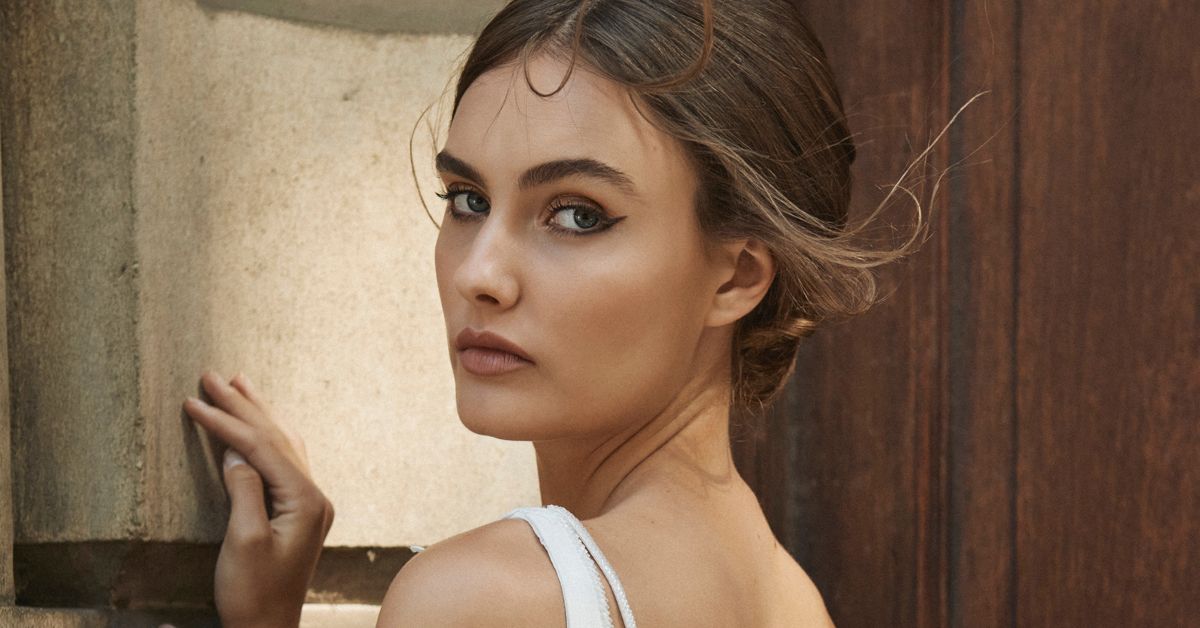 Elbeth Gillis 2021 Wedding Gowns - Weddingbells